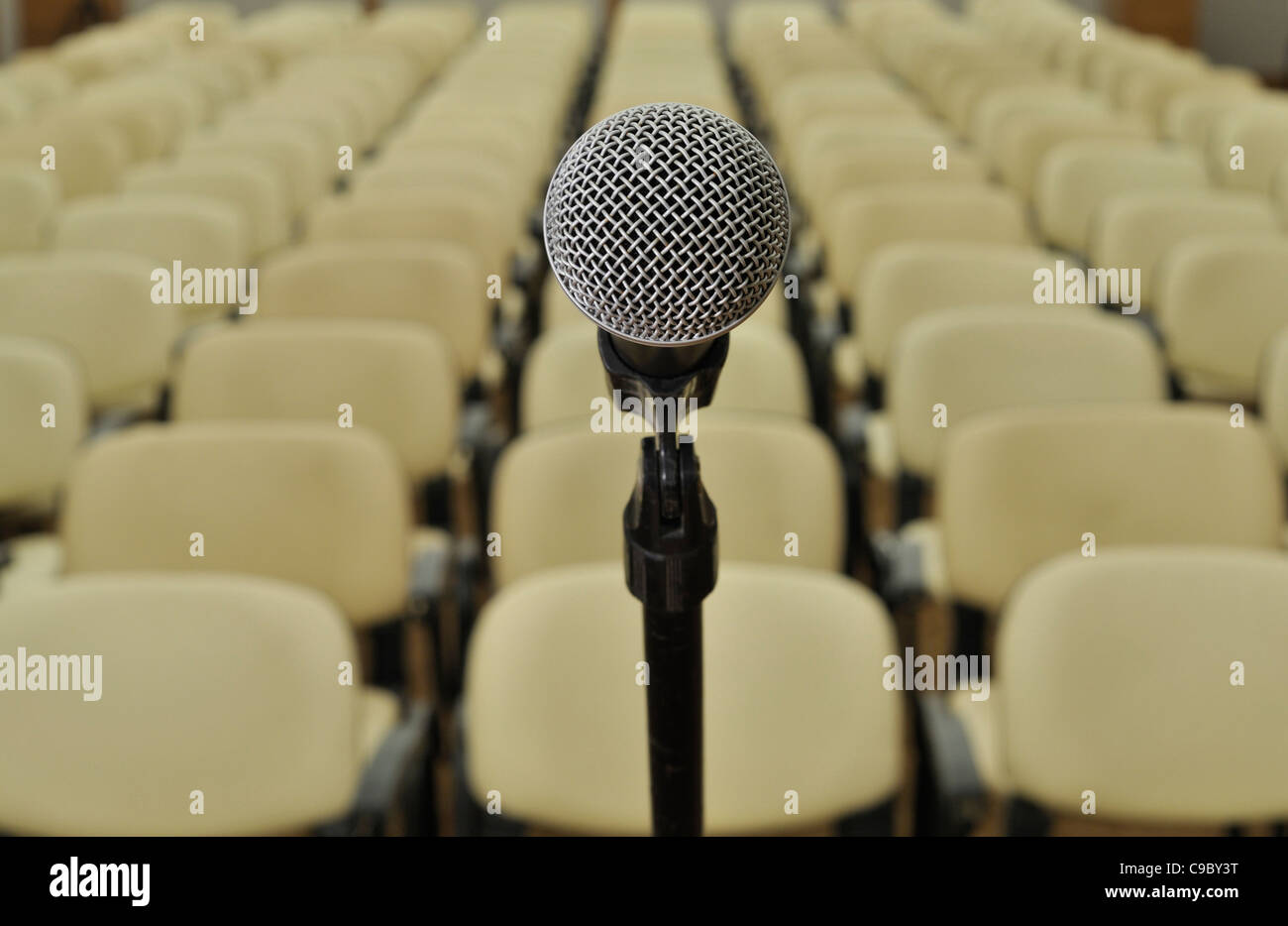 microphone at the conference hall Stock Photo - Alamy