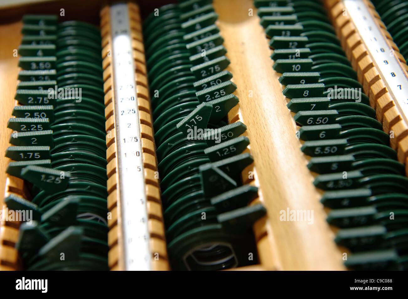 Optometry hi-res stock photography and images - Alamy