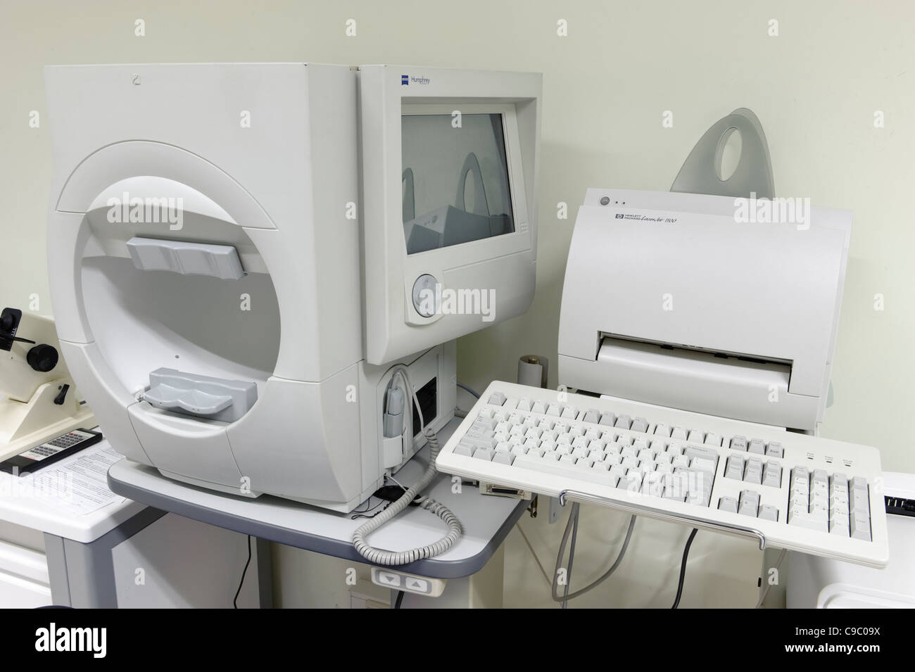 Zeiss Humphrey Field Analyzer - perimetry analysis ophthalmic equipment ...