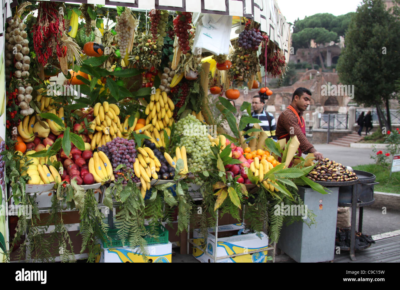 Fruit chestnuts in rome hi-res stock photography and images - Alamy