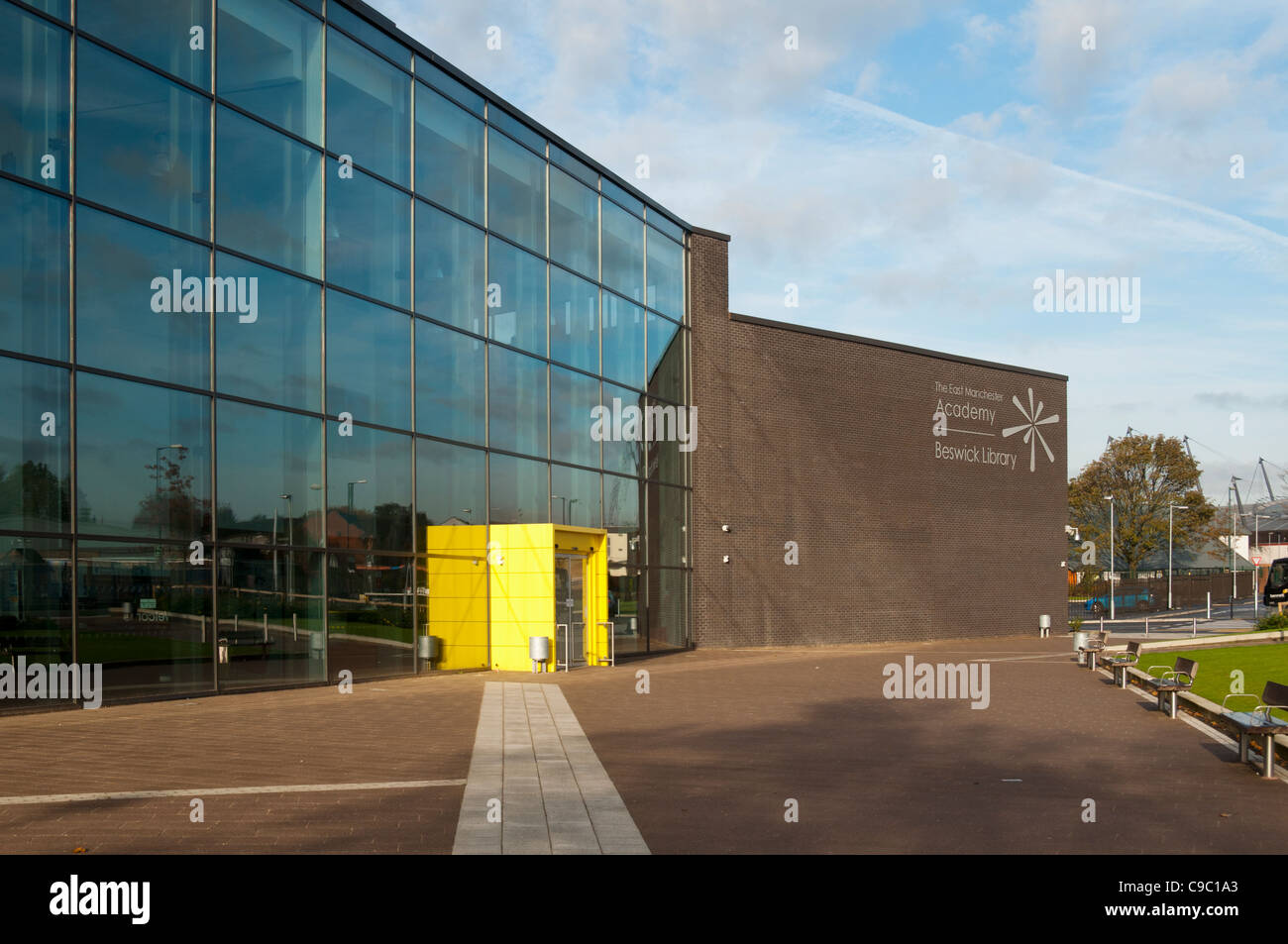 Beswick hi-res stock photography and images - Alamy