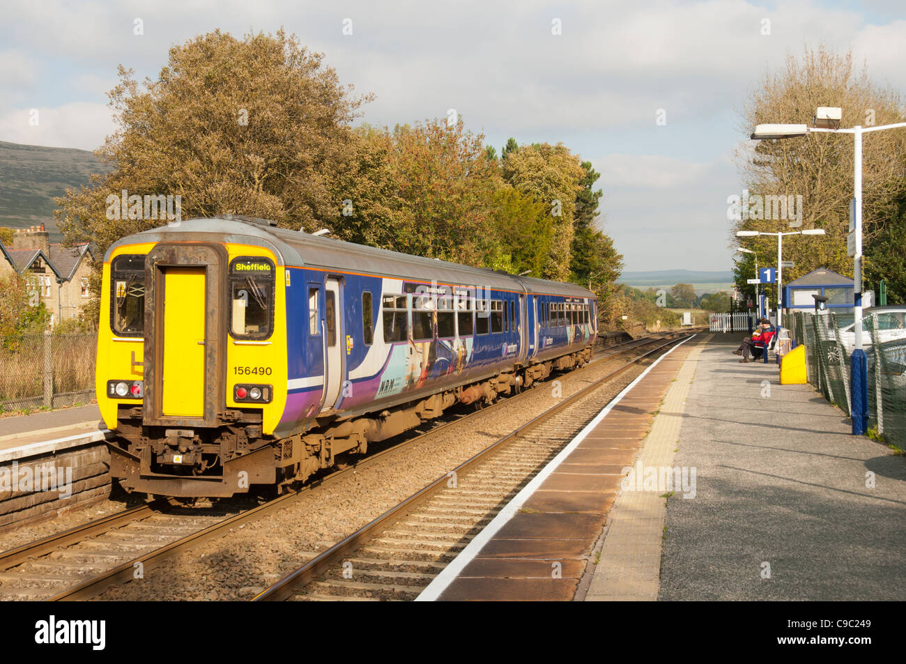 Edale railway station with a Sheffield train stopped at the platform ...
