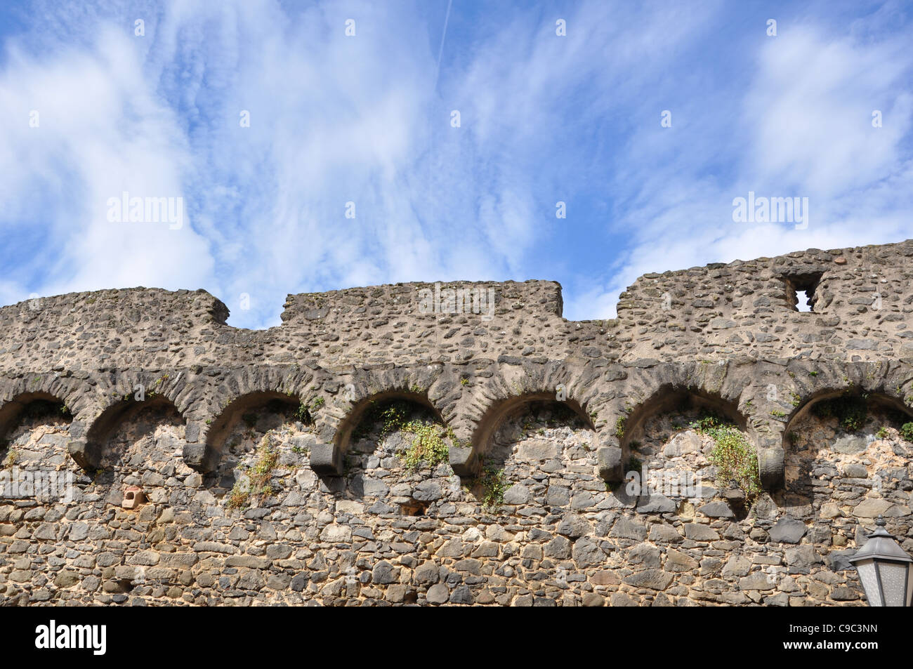 Ancient high stone wall hi-res stock photography and images - Alamy