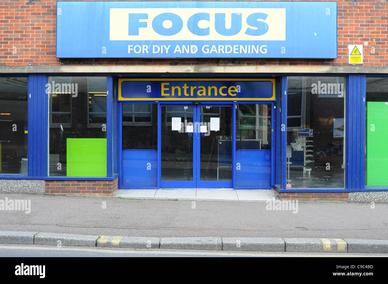 Bankrupt Focus DIY store closed Stock Photo - Alamy