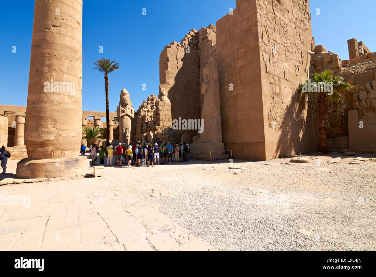 Luxor karnak interior hi-res stock photography and images - Alamy