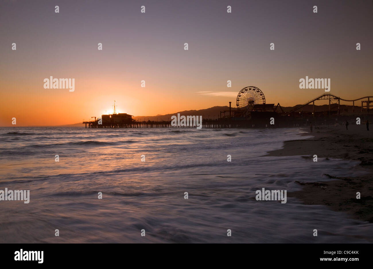Santa monica pier sunset hi-res stock photography and images - Alamy