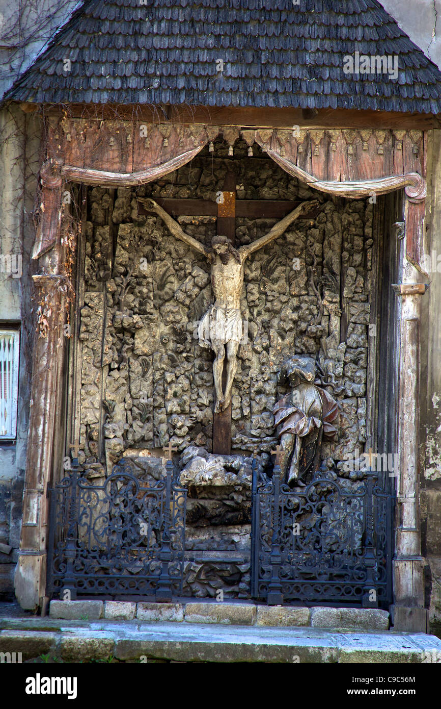 Crucification hi-res stock photography and images - Alamy