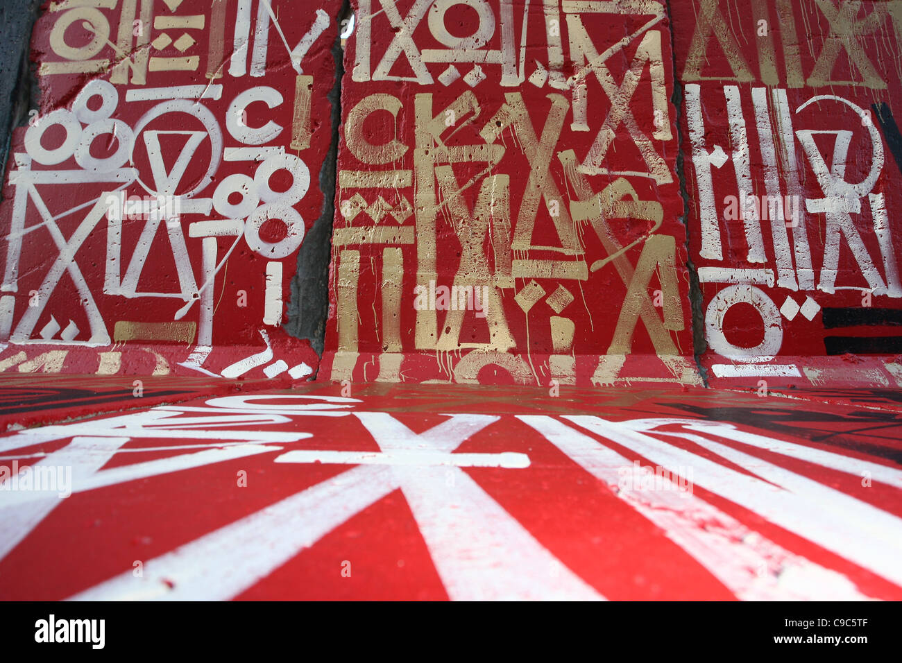 Retna hi-res stock photography and images - Alamy