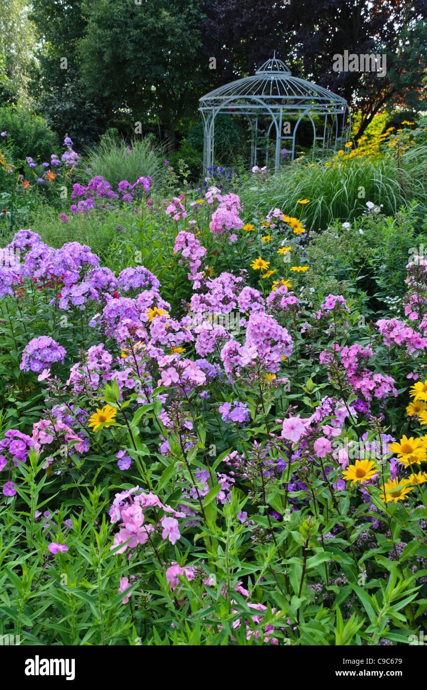 False front hi-res stock photography and images - Alamy