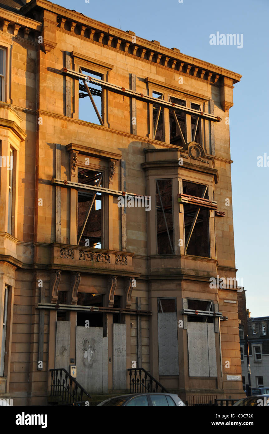 Dilapidated building, Park Circus, Glasgow Stock Photo - Alamy