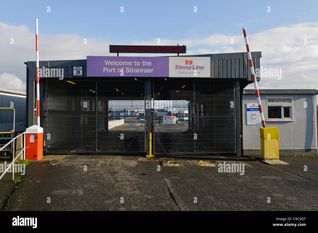 Loch ryan stena line ferry hi-res stock photography and images - Alamy