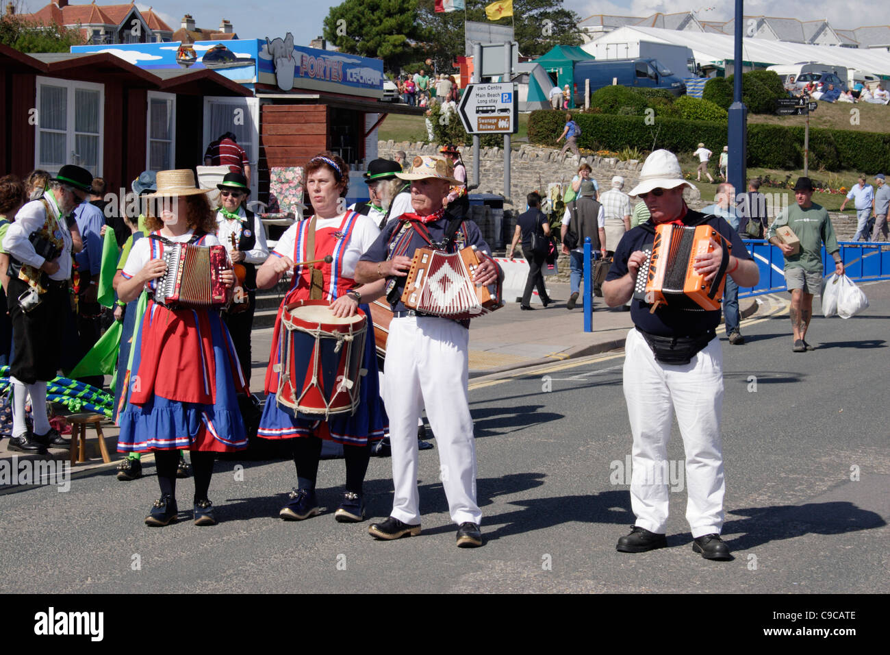 Morris band hi-res stock photography and images - Alamy