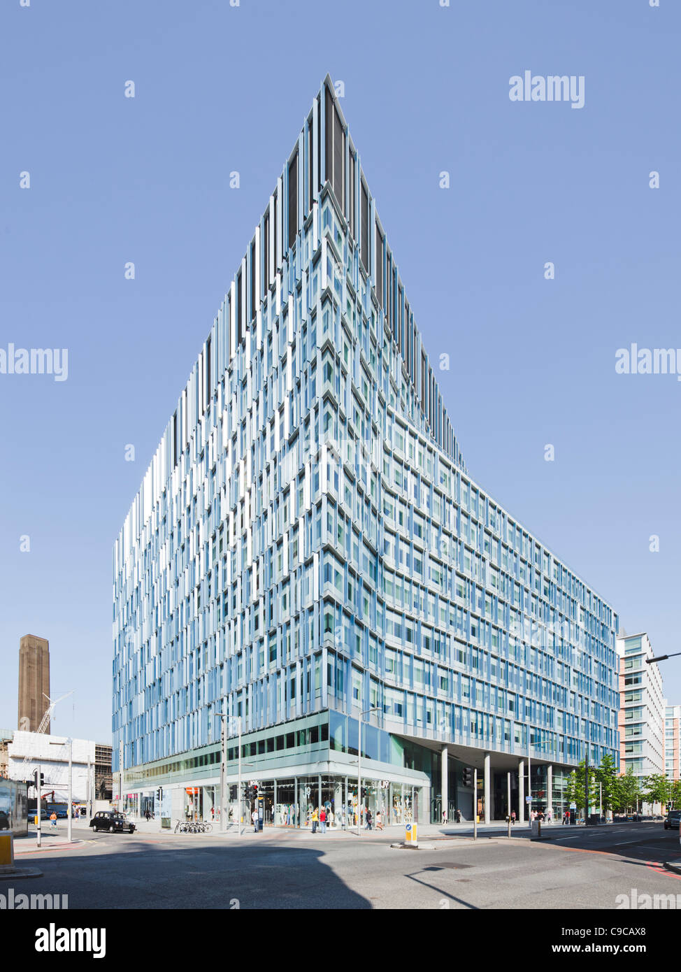 Blue fin building office hi-res stock photography and images - Alamy