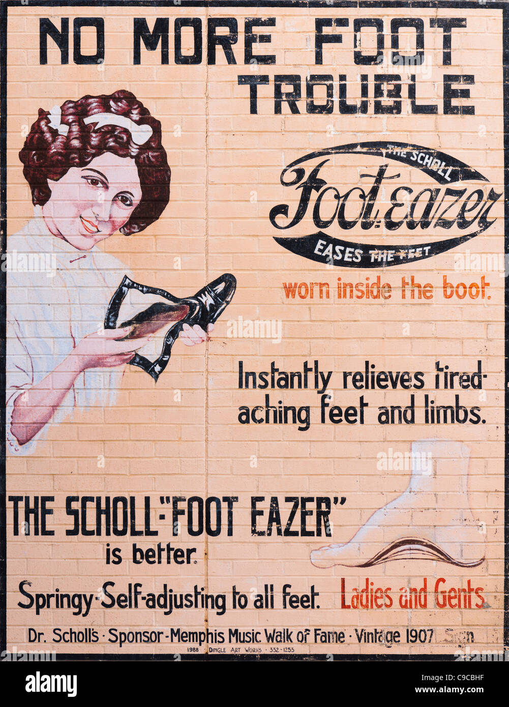 Wall painted old sign, Memphis Stock Photo - Alamy