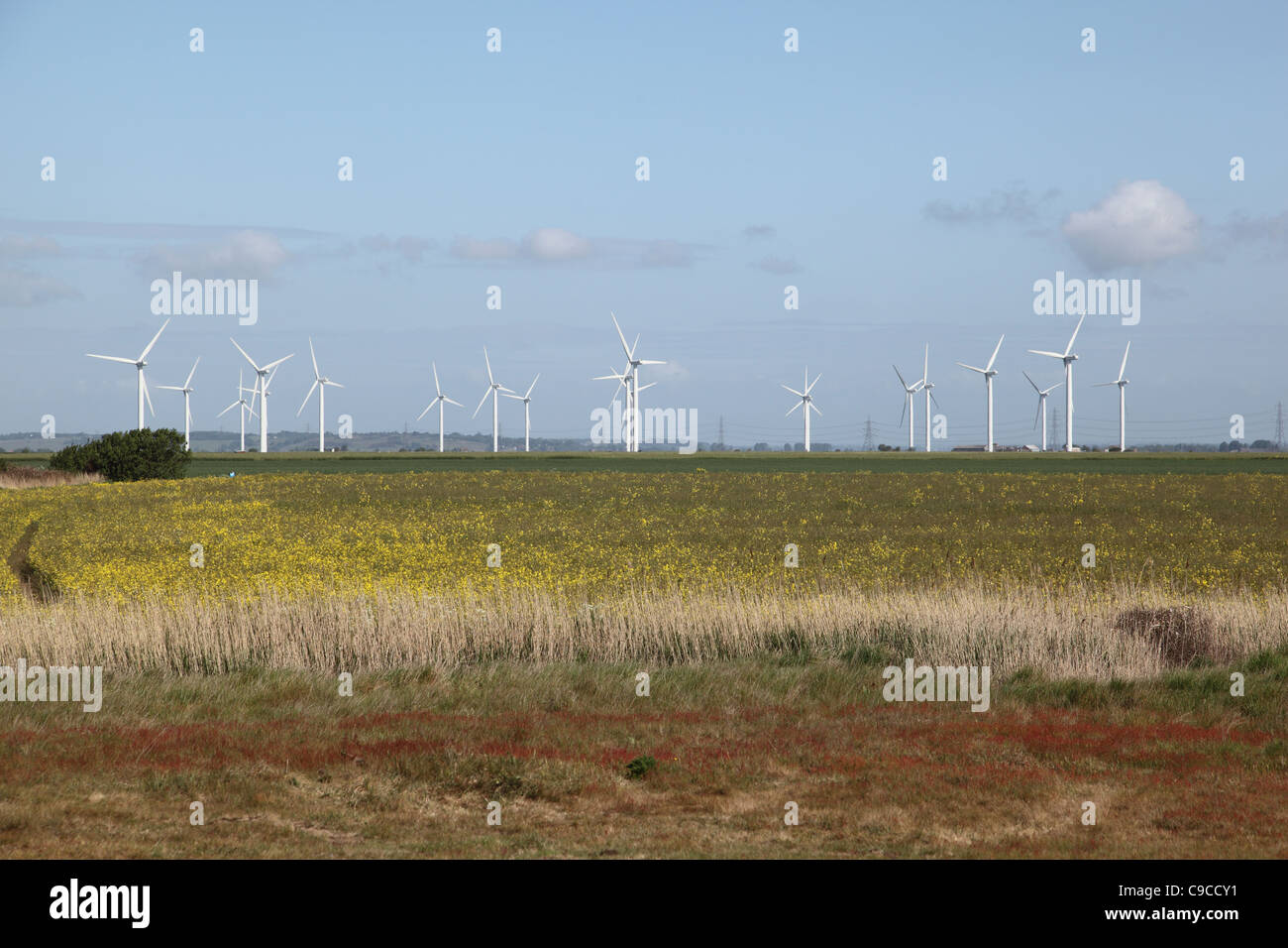 Onshore wind farm england hi-res stock photography and images - Alamy