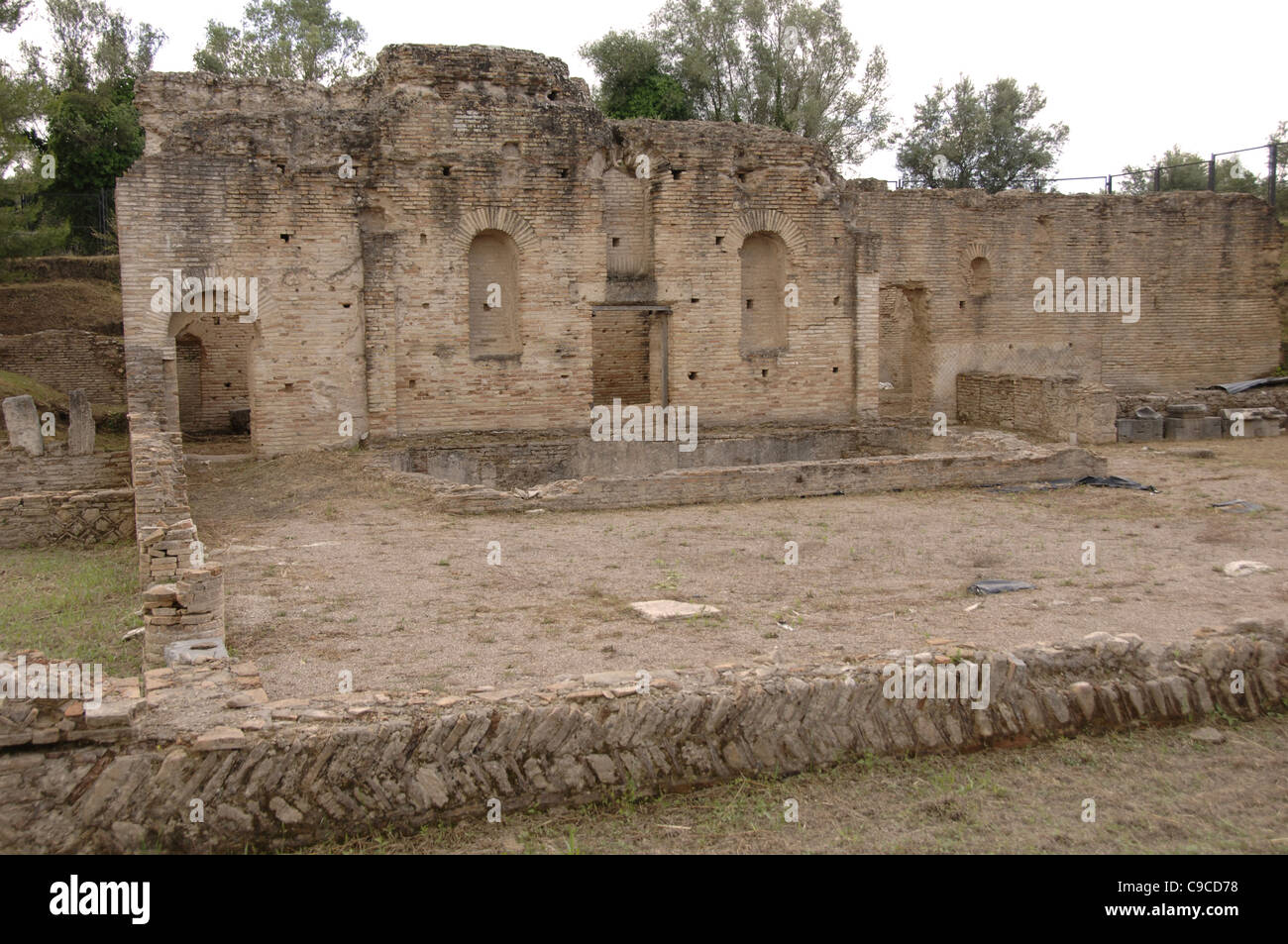 Greek Art. The Leonidaion. Lodging place for athletes taking part in ...