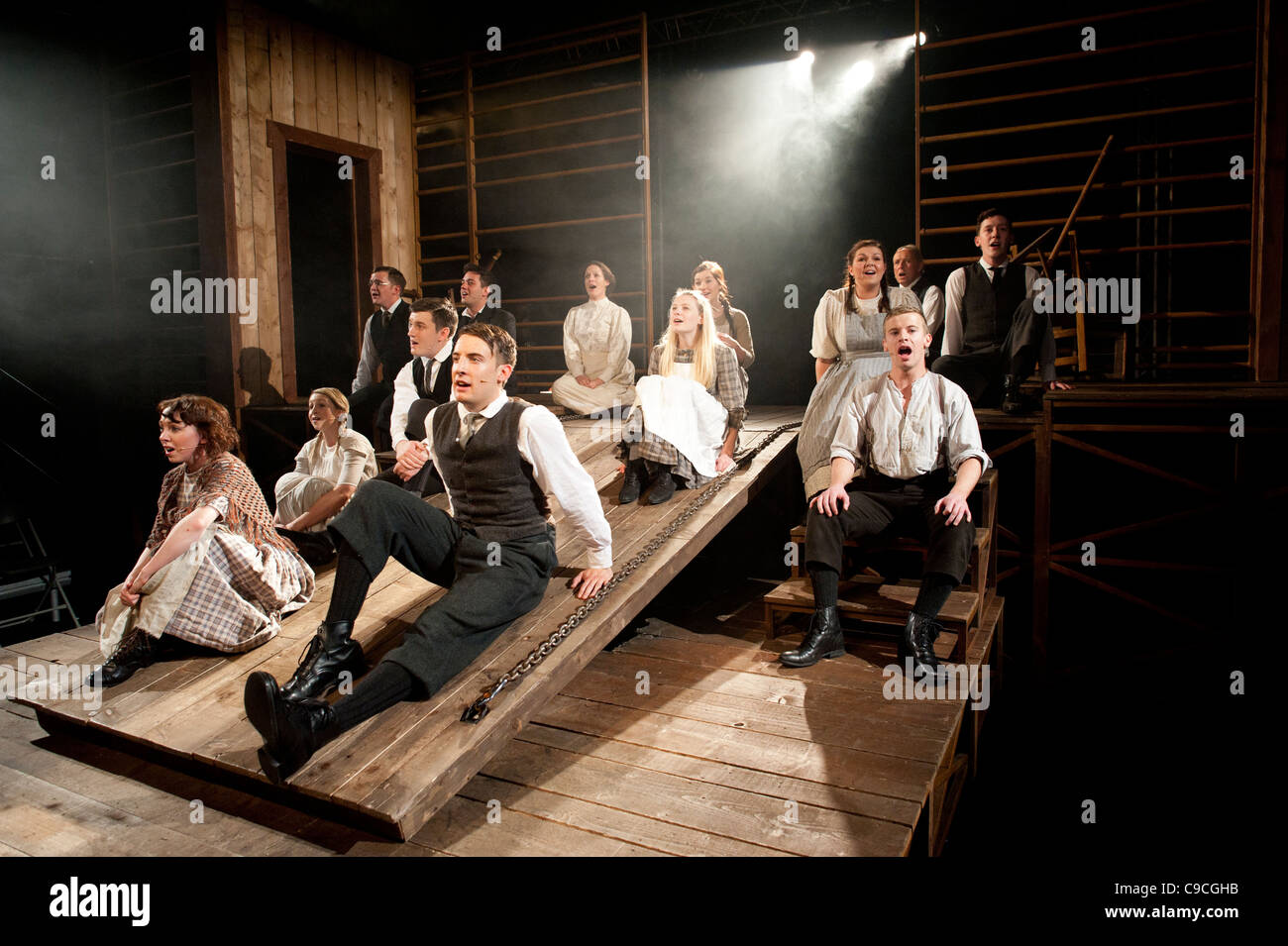 Theatr Genedlaethol Cymru the welsh language national theatre of Wales ...