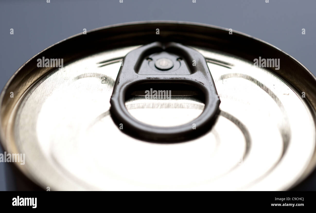 Ring pull on a can lid Stock Photo - Alamy
