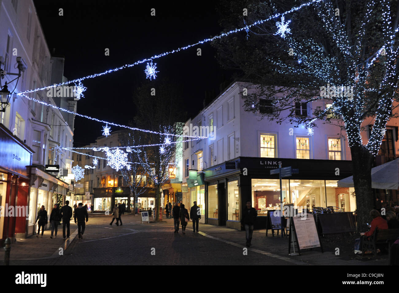 Brighton hove street night hi-res stock photography and images - Alamy