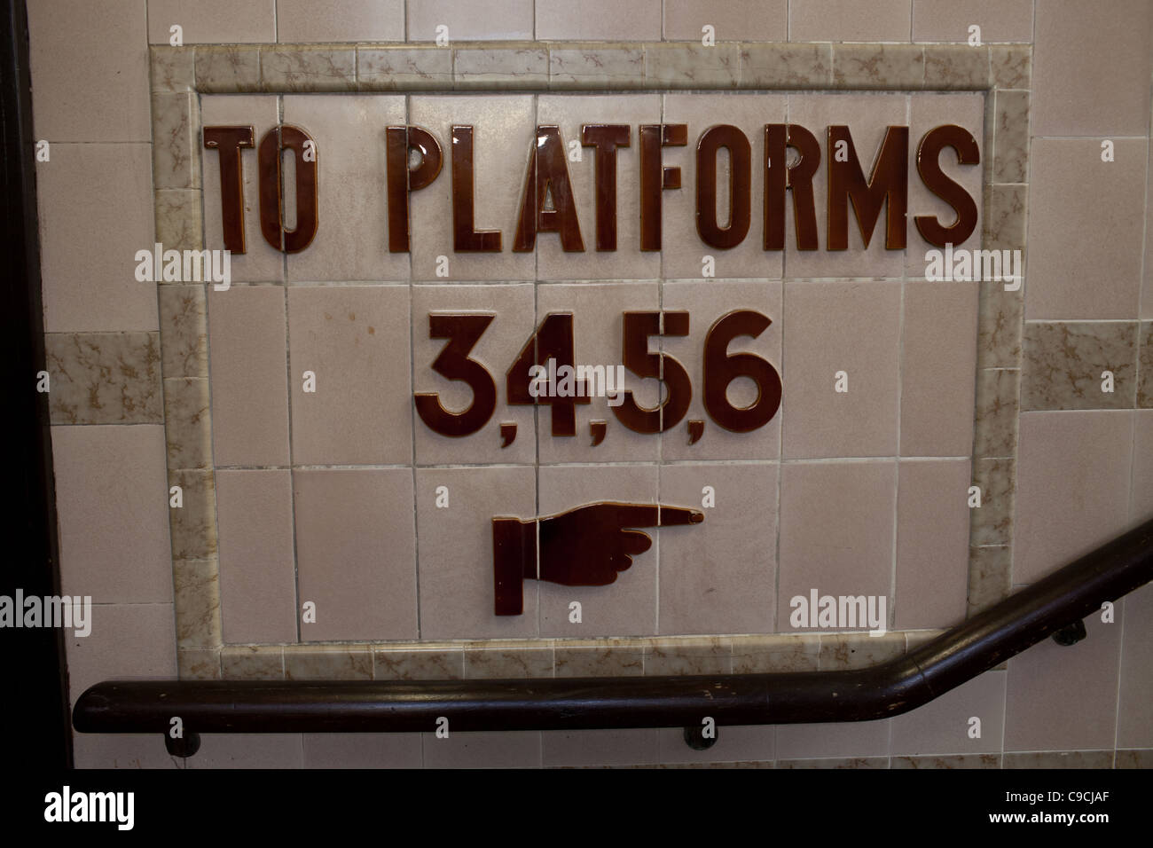 Platform Sign Exeter station Devon UK Stock Photo - Alamy