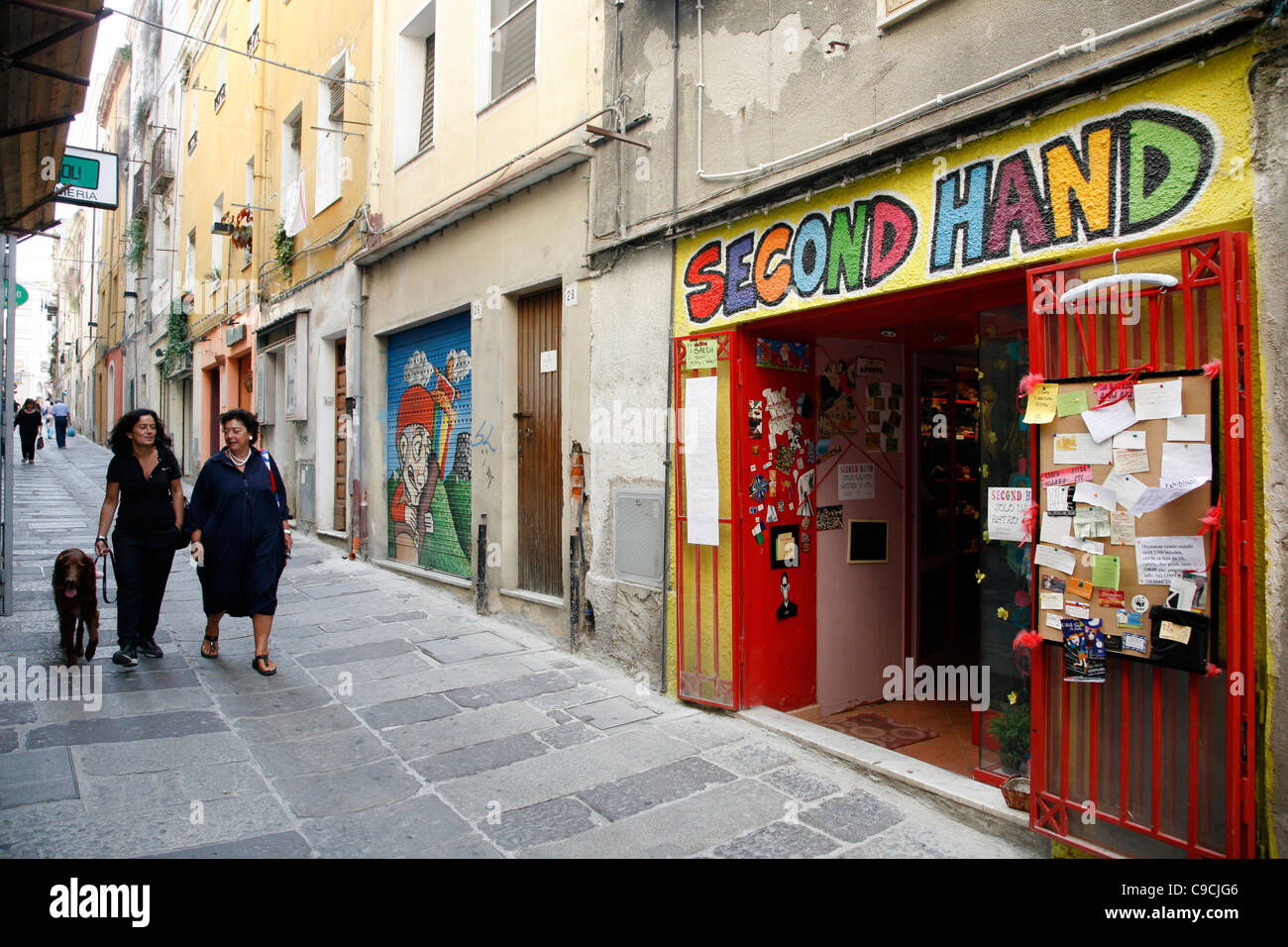 Second hand shop, Sassari, Sardinia, Italy Stock Photo - Alamy