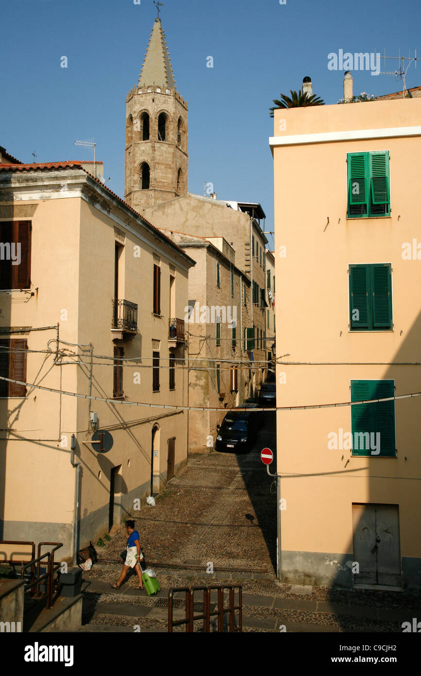 Street scene in the historical centre, Alghero, Sardinia, Italy Stock ...