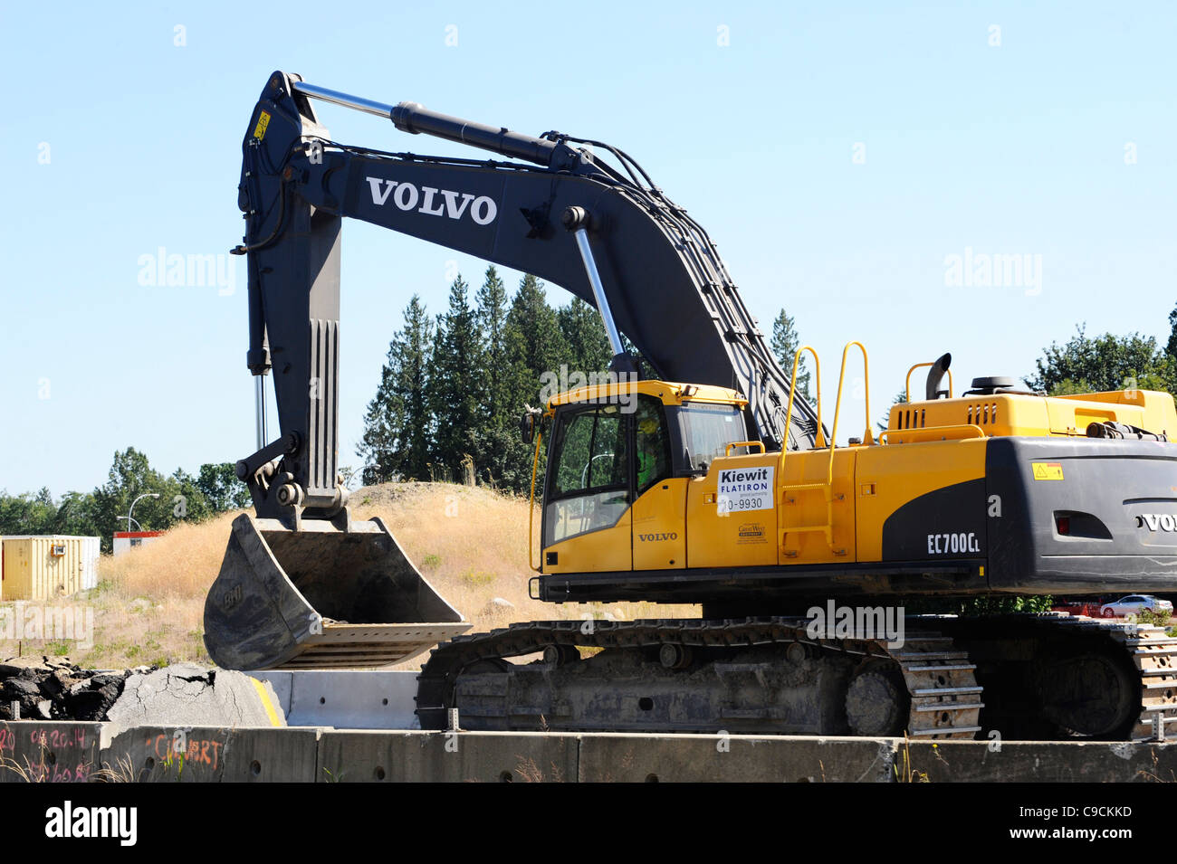 A Volvo digger in Vancouver Stock Photo - Alamy