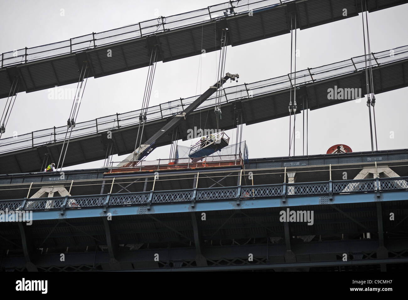 Bridge maintenance hi-res stock photography and images - Alamy