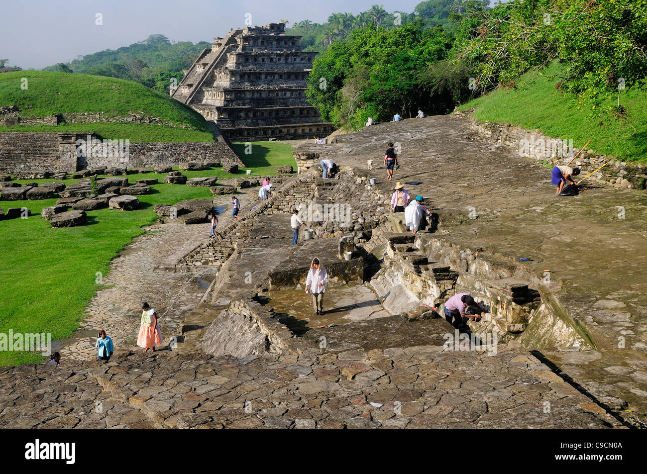 Mexico Veracruz Papantla El Tajin archaeological site Archaeologists at ...