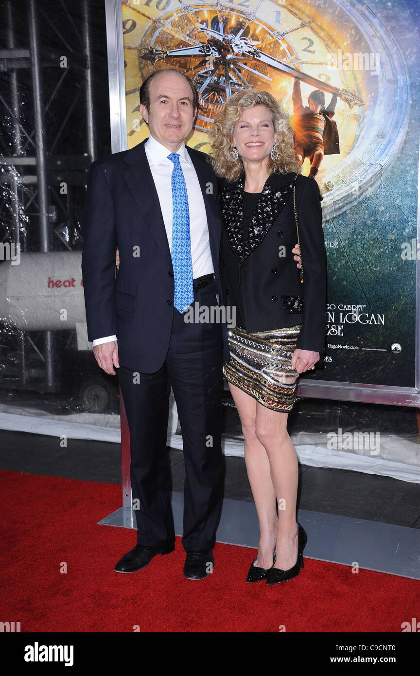 Philippe Dauman, Debbi Dauman at arrivals for HUGO Premiere, The ...