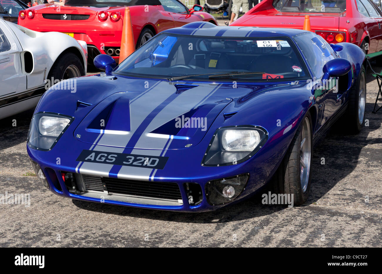Ford gt 40 hi-res stock photography and images - Alamy
