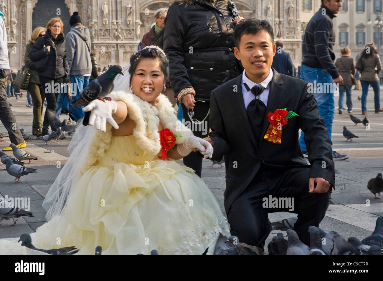 Chinese marriage, Duomo square, Milan, Italy Stock Photo - Alamy