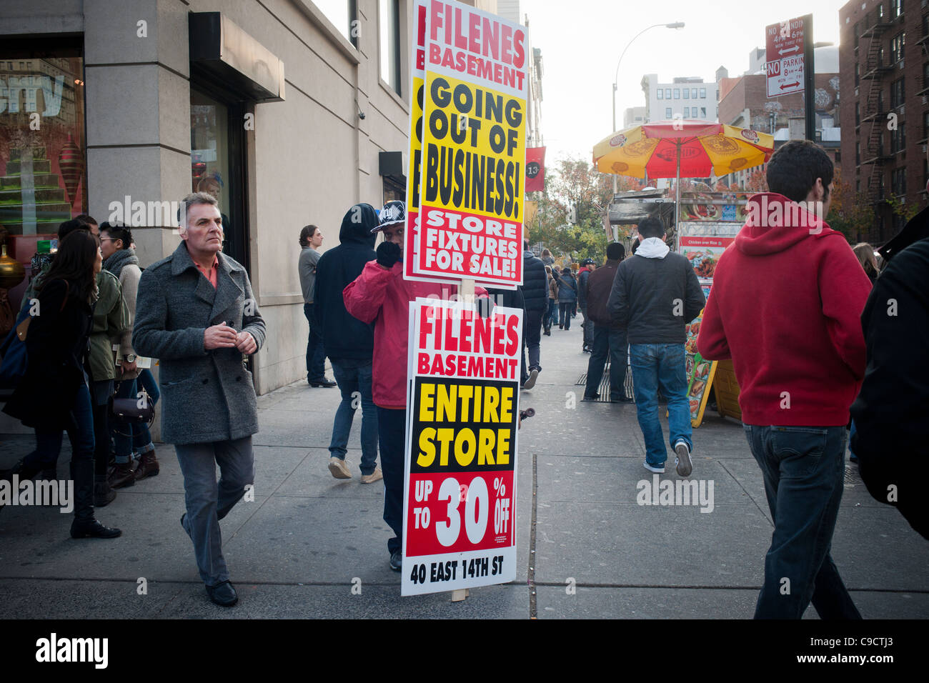 Liquidation sale of the Filene's Basement and Syms stores Stock Photo ...