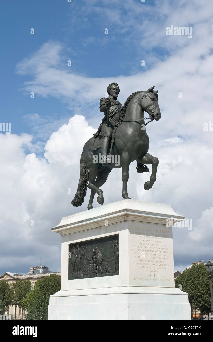 Henri Iv Equestrian Statue Monument Stock Photos & Henri Iv Equestrian ...