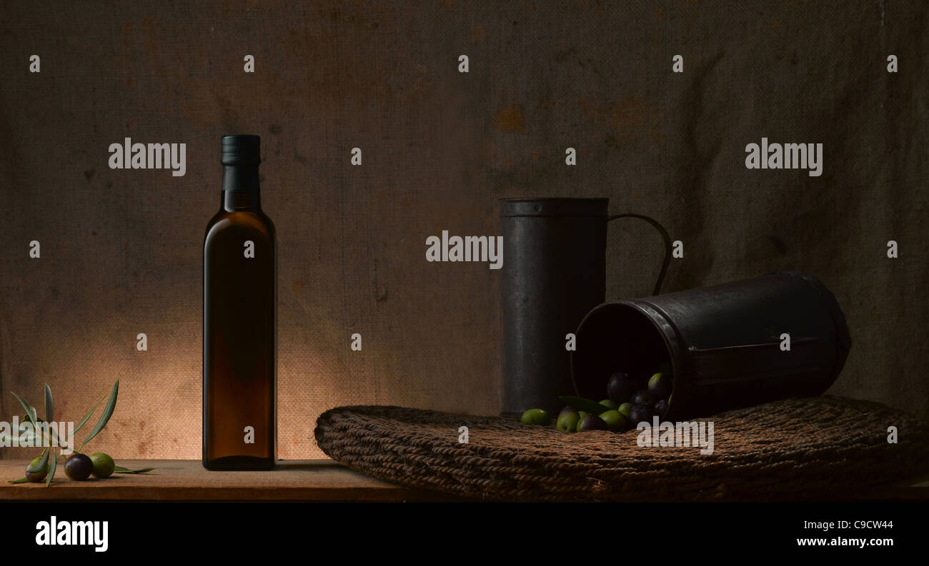 traditional italian tools for producing olive oil Stock Photo - Alamy