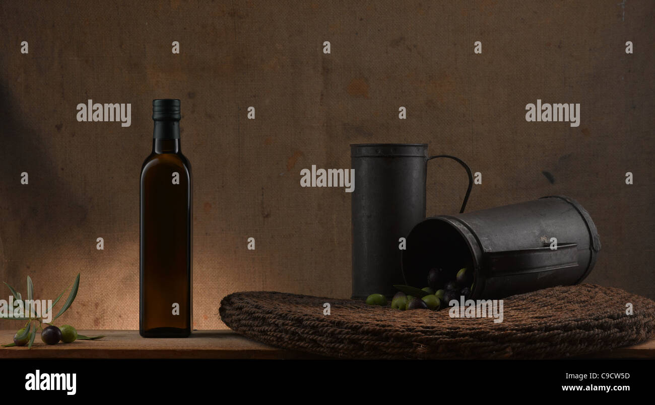 traditional italian tools for producing olive oil Stock Photo - Alamy