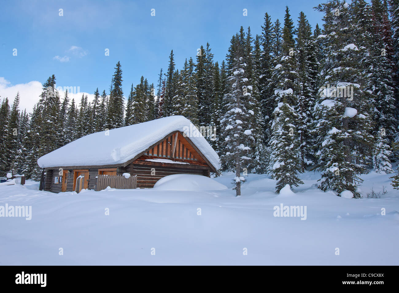 Ice lodge hi-res stock photography and images - Alamy