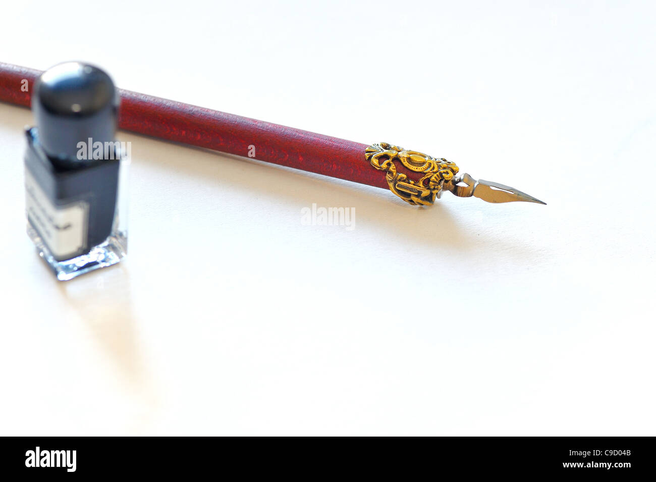 Old fountain pen ink hi-res stock photography and images - Alamy
