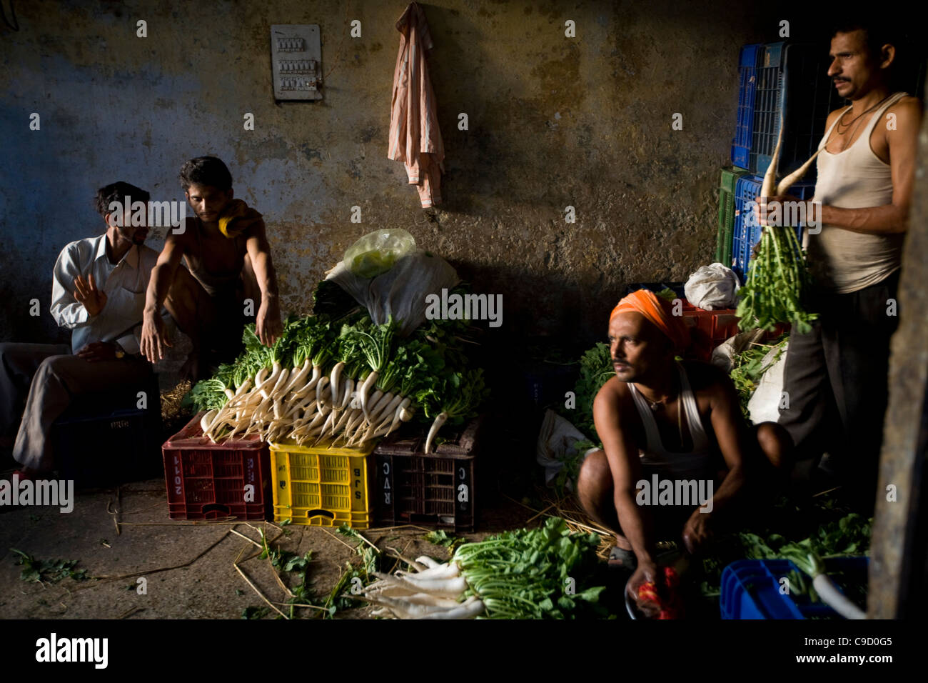 Vegetable sellers in the market in Mehrauli, Delhi, India Stock Photo ...