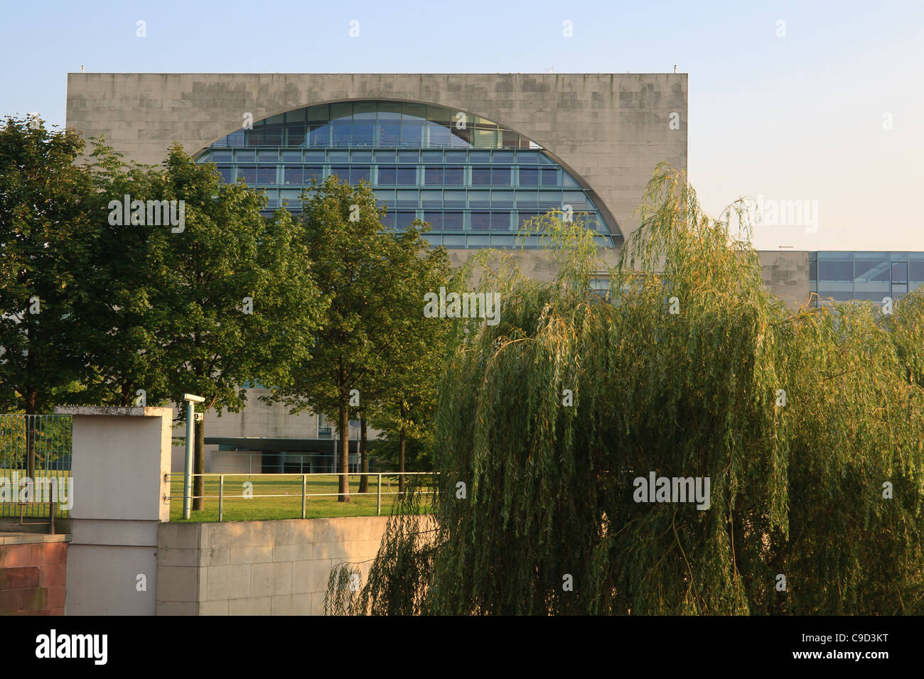 German chancellors office berlin germany hi-res stock photography and ...