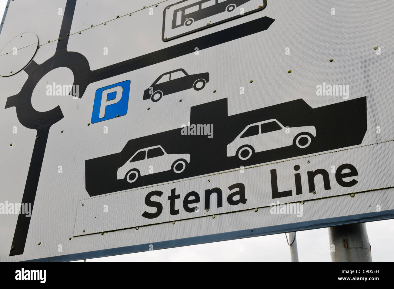 Car direction road signs ferry hi-res stock photography and images - Alamy