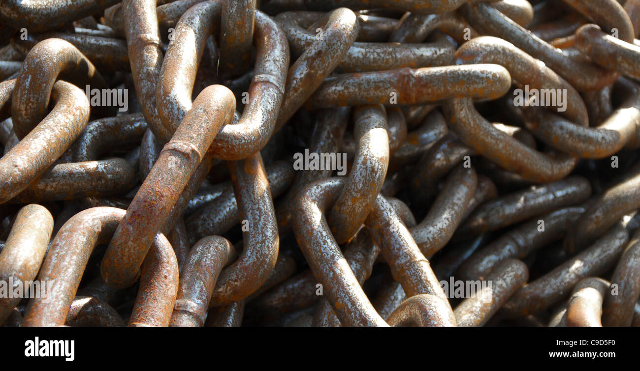Chain big iron hi-res stock photography and images - Alamy