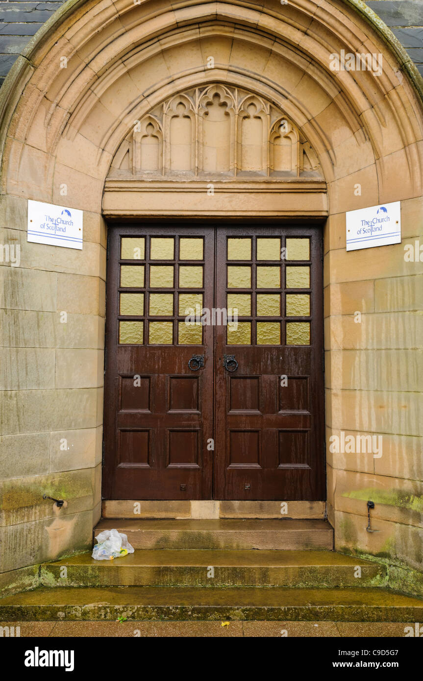Church front doors hi-res stock photography and images - Alamy