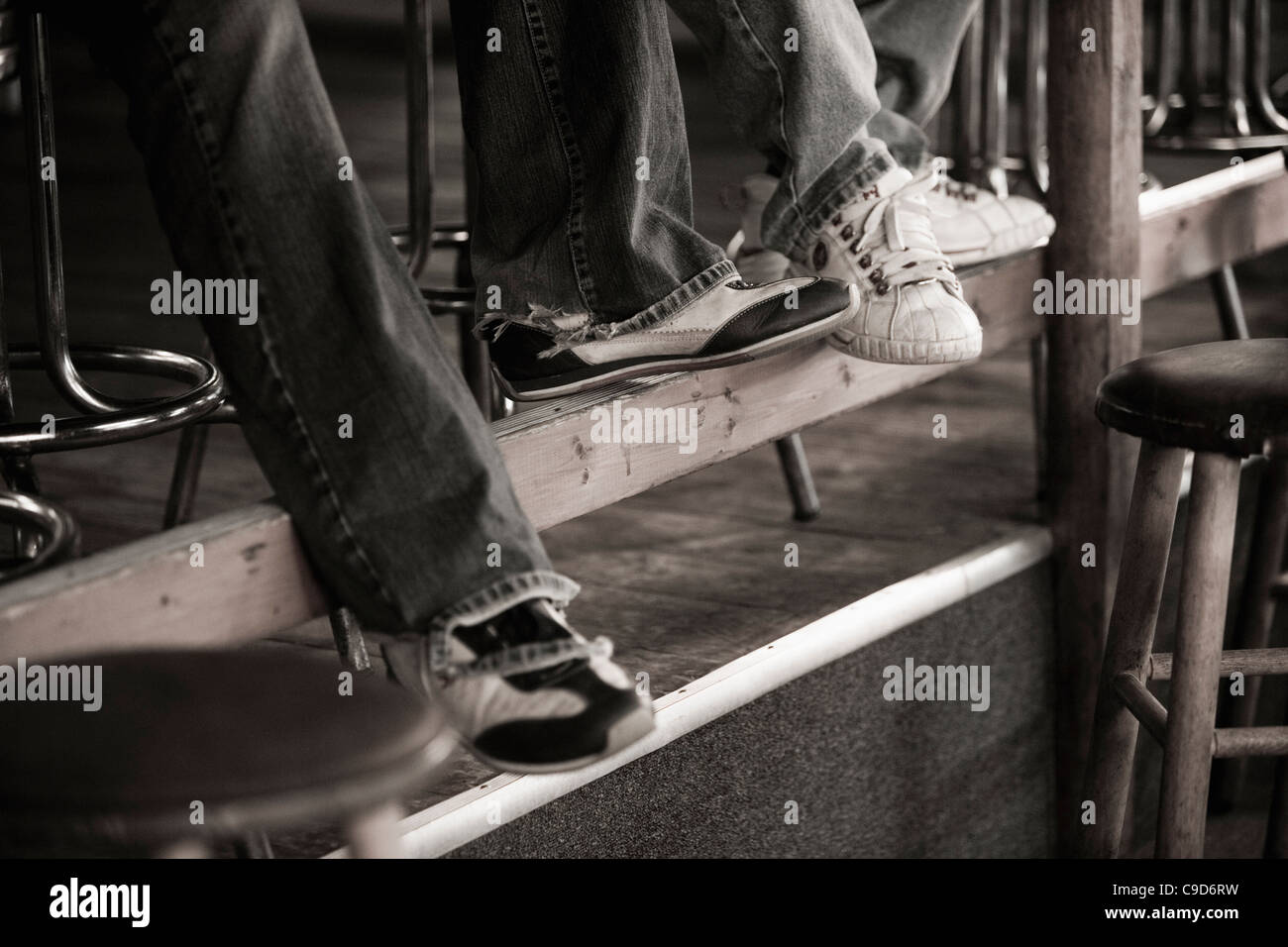 Legs people sitting on bar hi-res stock photography and images - Alamy
