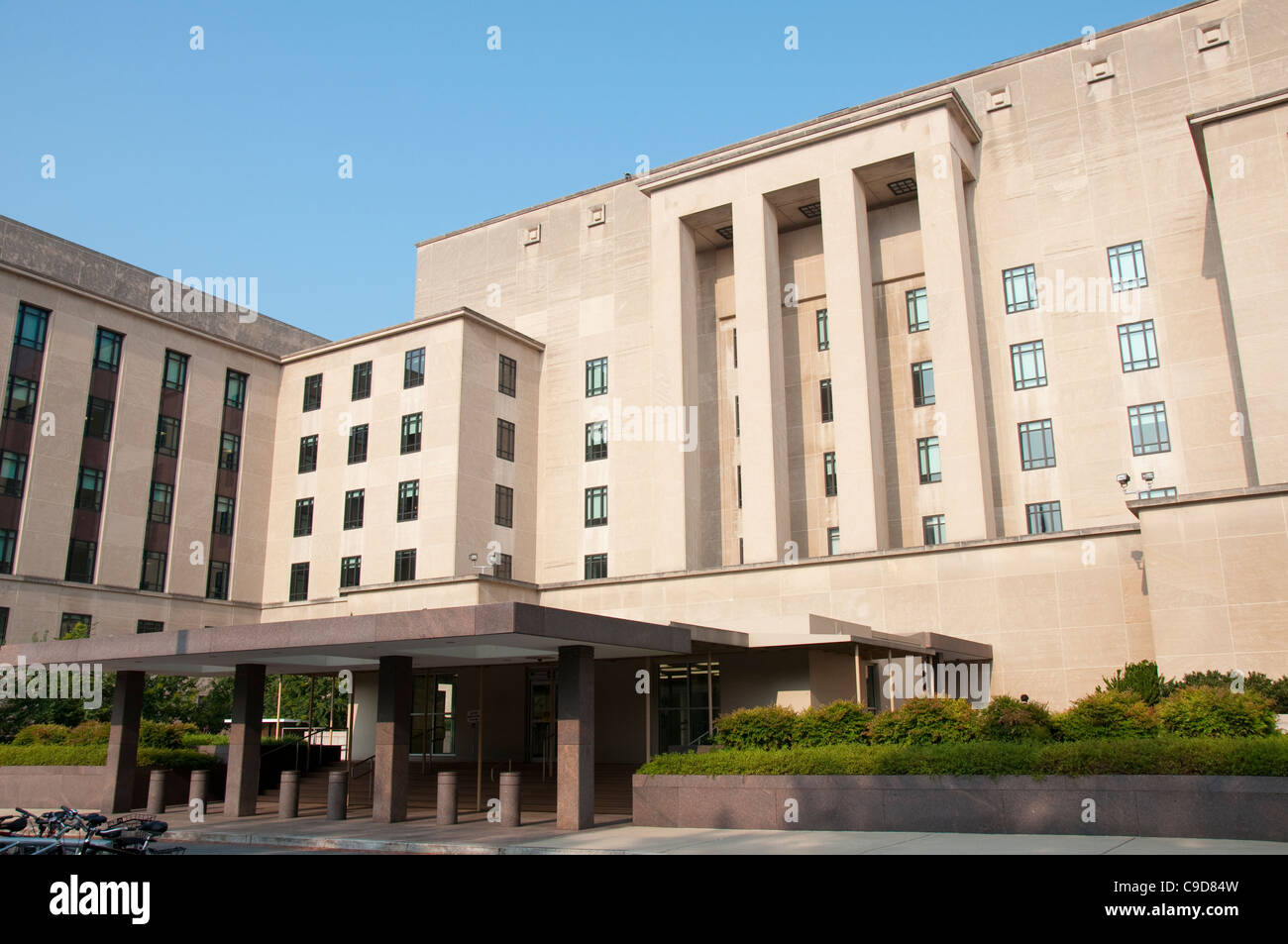 State department building hi-res stock photography and images - Alamy
