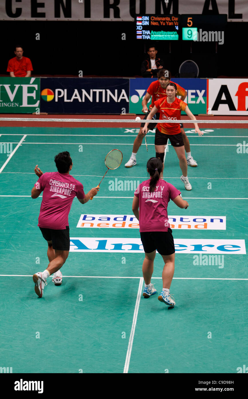 Mixed doubles, badminton hi-res stock photography and images - Alamy