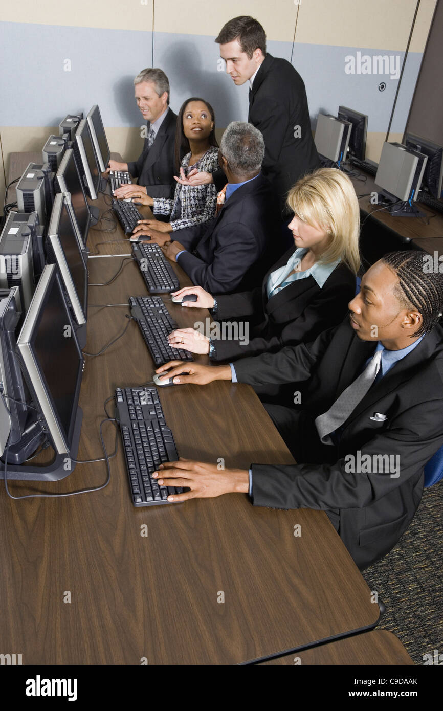 Students computer lab diversity hi-res stock photography and images - Alamy