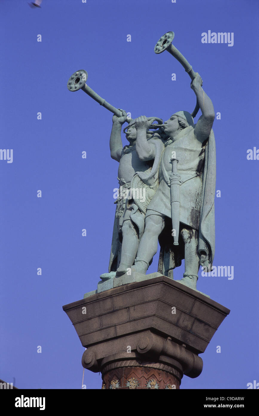 Trumpet blower hi-res stock photography and images - Alamy