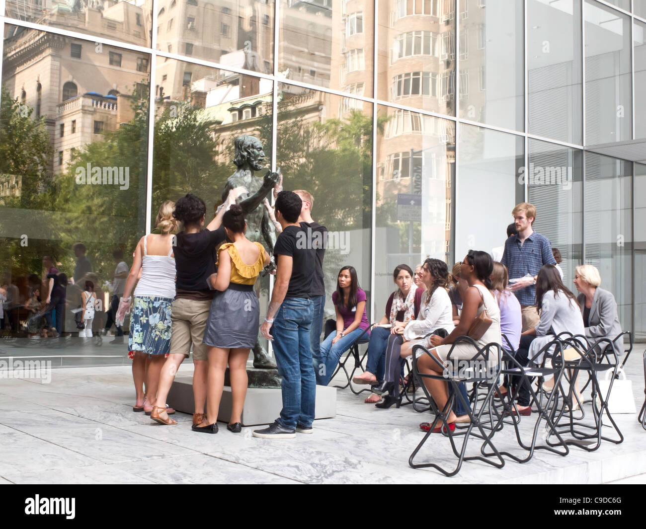 Art Student Class Field Trip, Museum of Modern Art, NYC Stock Photo - Alamy