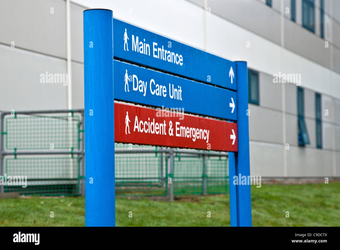 External signage hi-res stock photography and images - Alamy